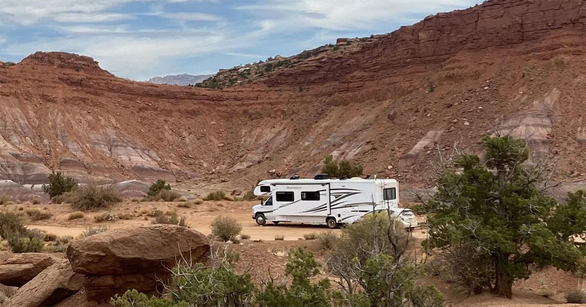 Motorhomes and Boondocking | Boondocker's Bible